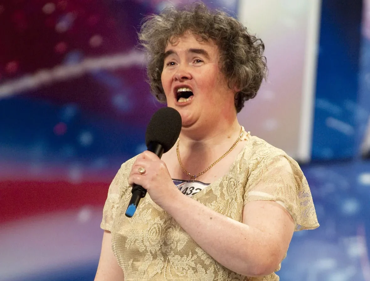 They Laughed When She Walked On — Then She Sang, and Everything Changed ...